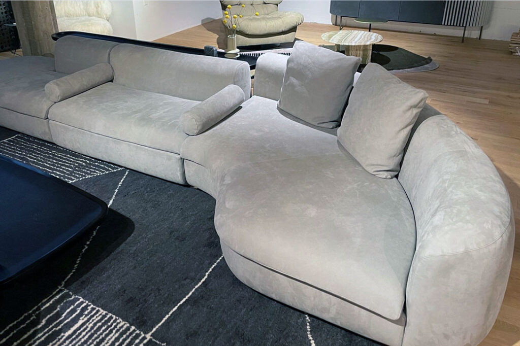 Piaf Sofa & Calix Console Table Set - Baxter | Studio Como