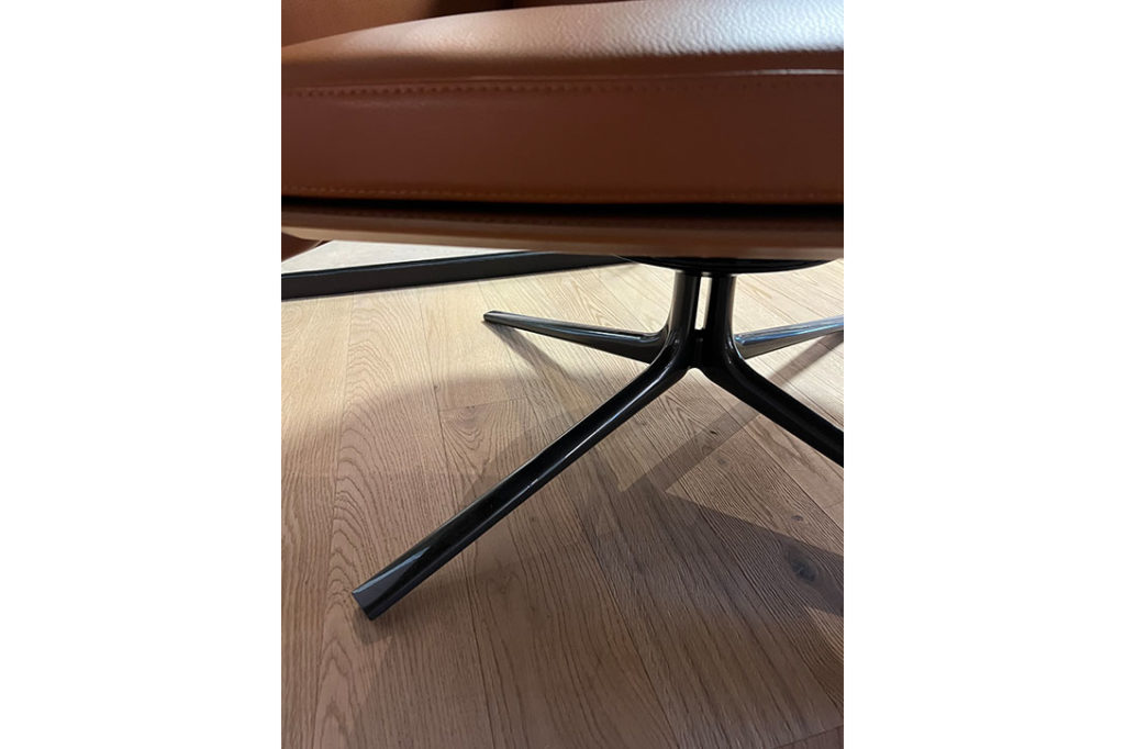 Stanford Armchair - Poliform | Studio Como