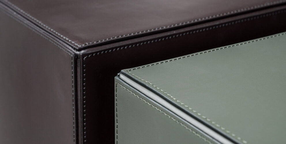 Solid Saddle Hide Side Table - Minotti | Studio Como