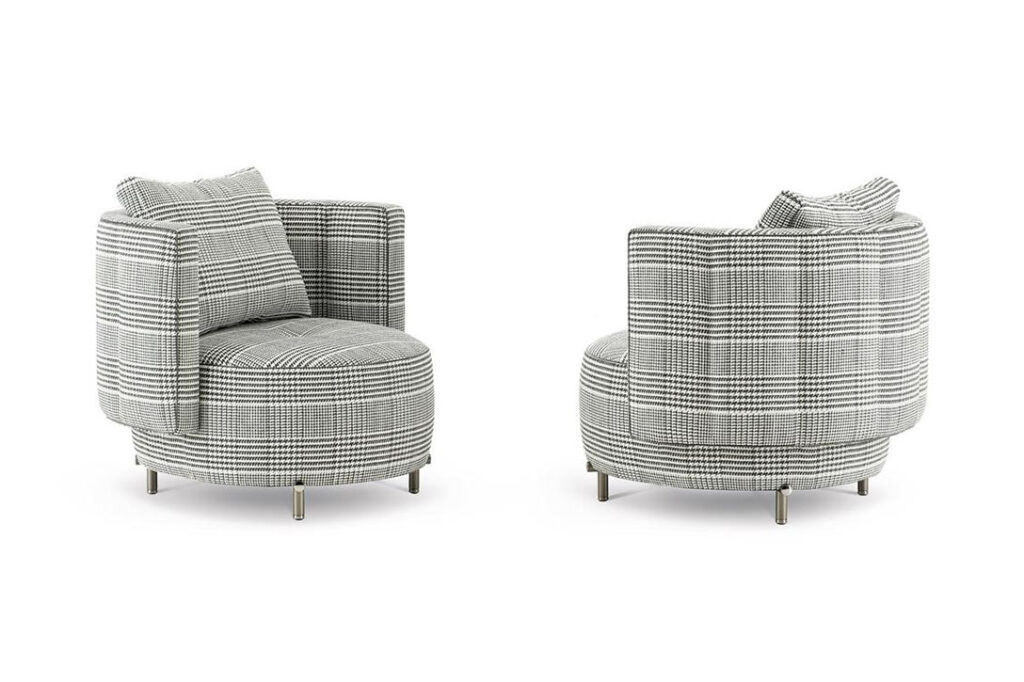 Torii Bold Armchair - Minotti | Studio Como